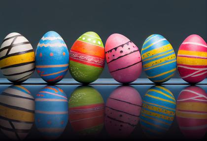 Free Download Colorful Easter eggs Lined up Image